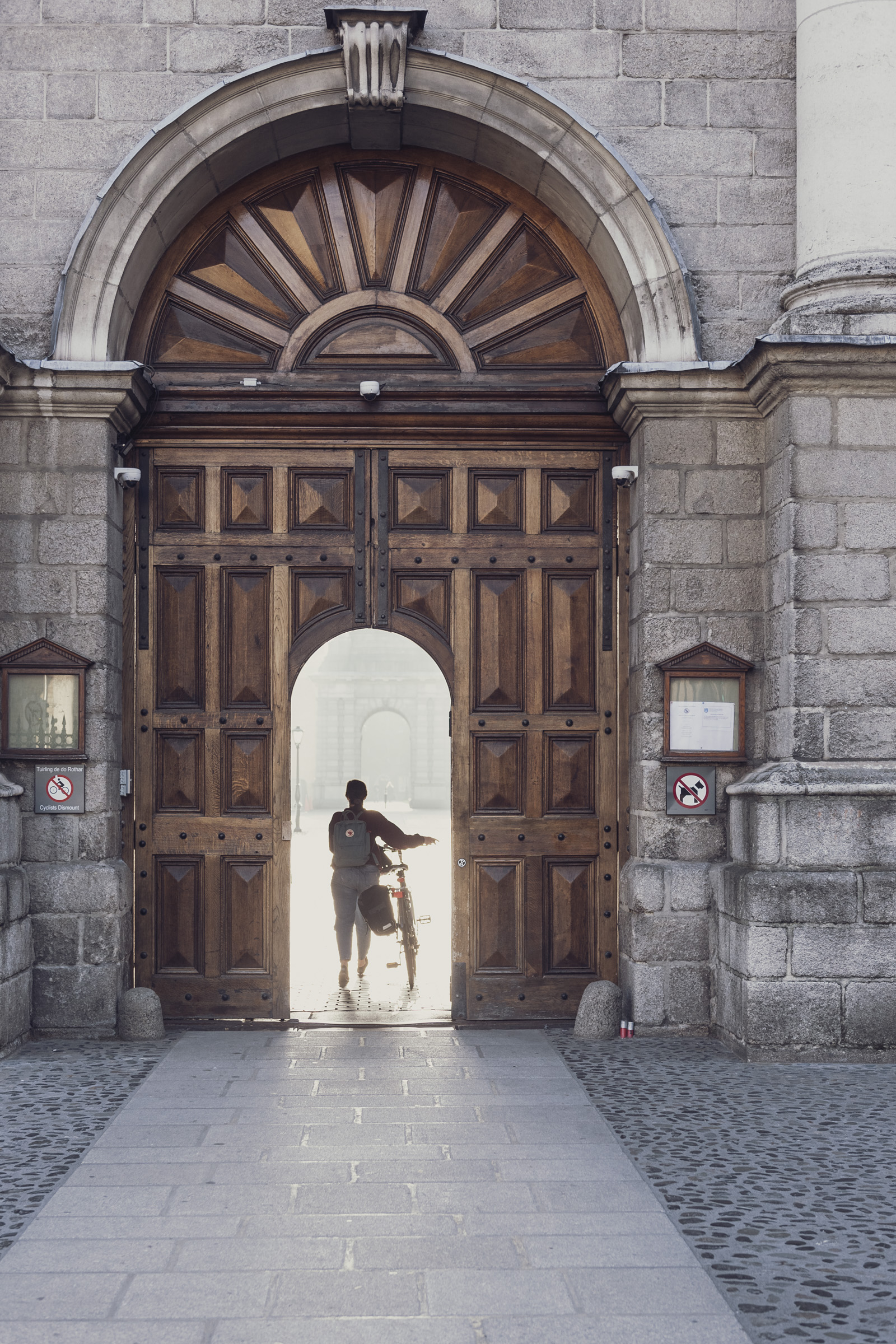 Ireland and the Color Red | Blog | Nossi College of Art